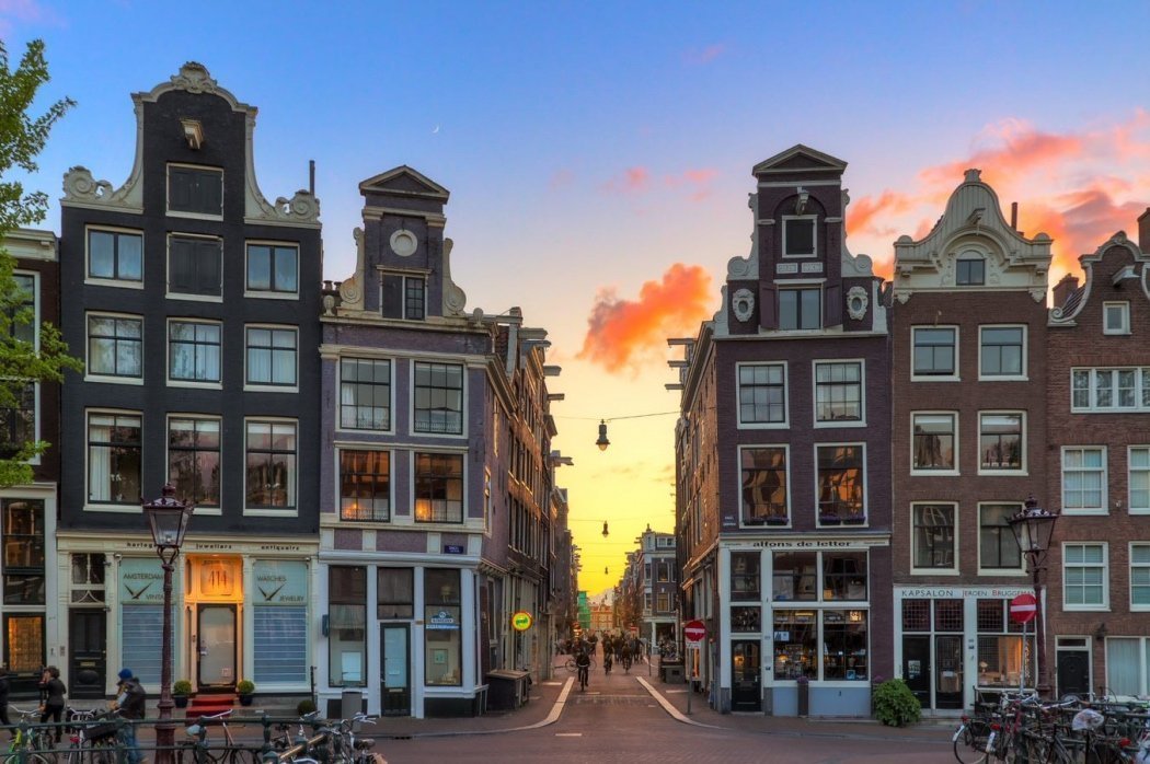 Discover more about Amsterdam's canal houses