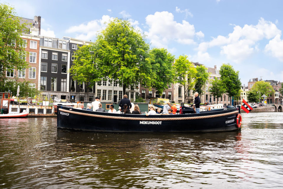 Rondvaart of een sloep huren in Amsterdam - Mokumboot