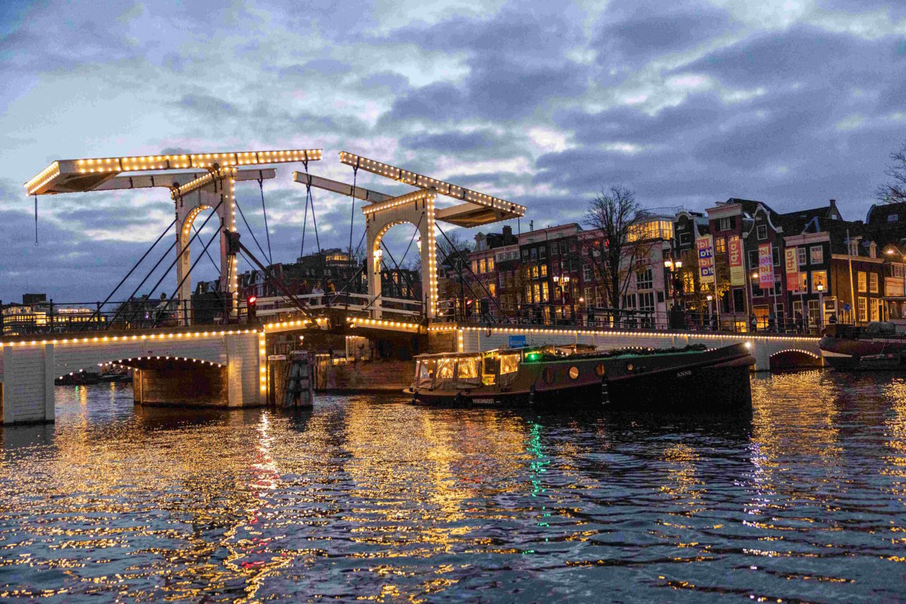 Privé rondvaart Amsterdam: vanaf € 425,- voor 2 uur varen