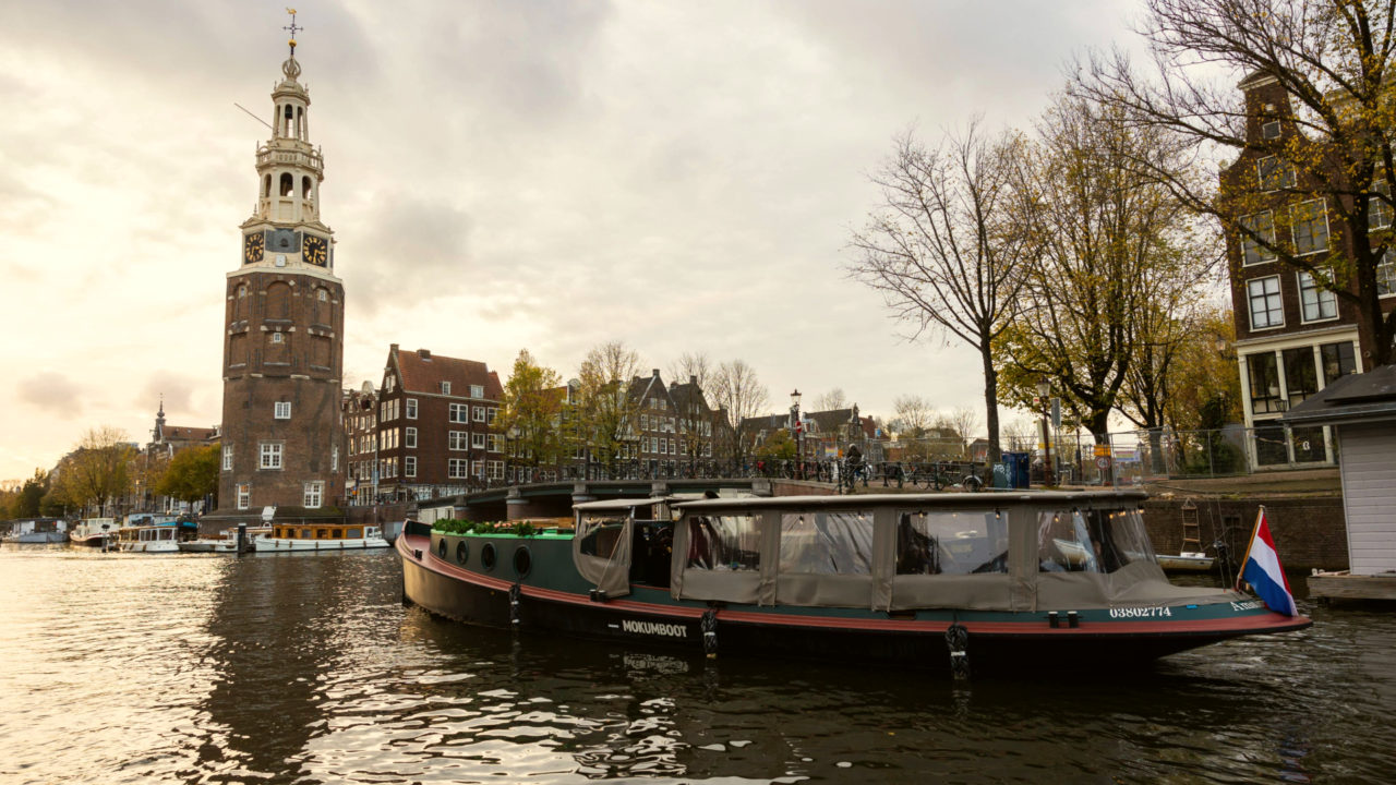 Private boat tour Amsterdam - Mokumboot